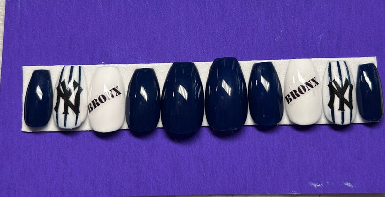 NY Yankee Press on Nails - Etsy