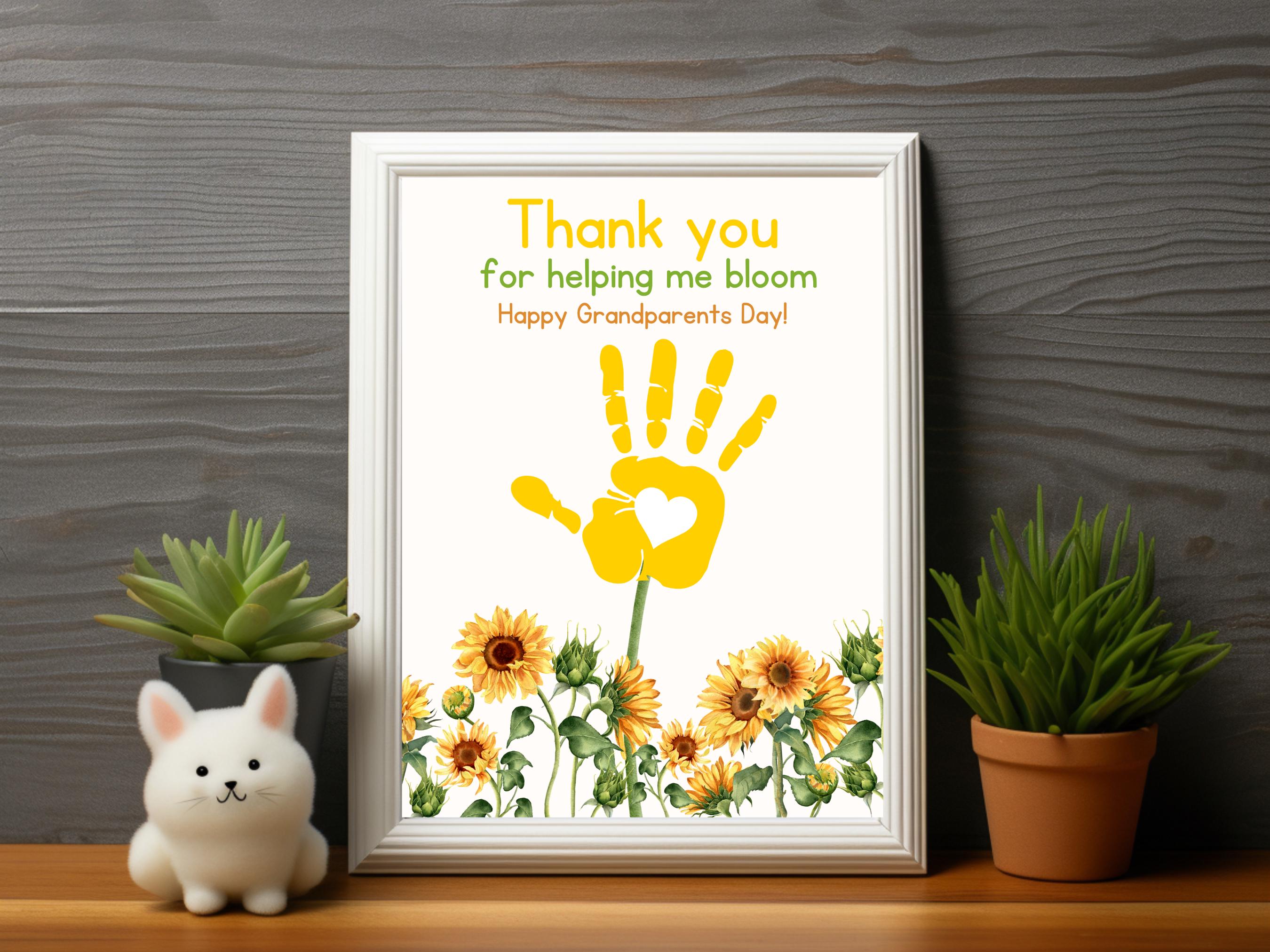 Happy Grandparents Day Handprint Art 2026 | Preschool Kindergarten Hand ...