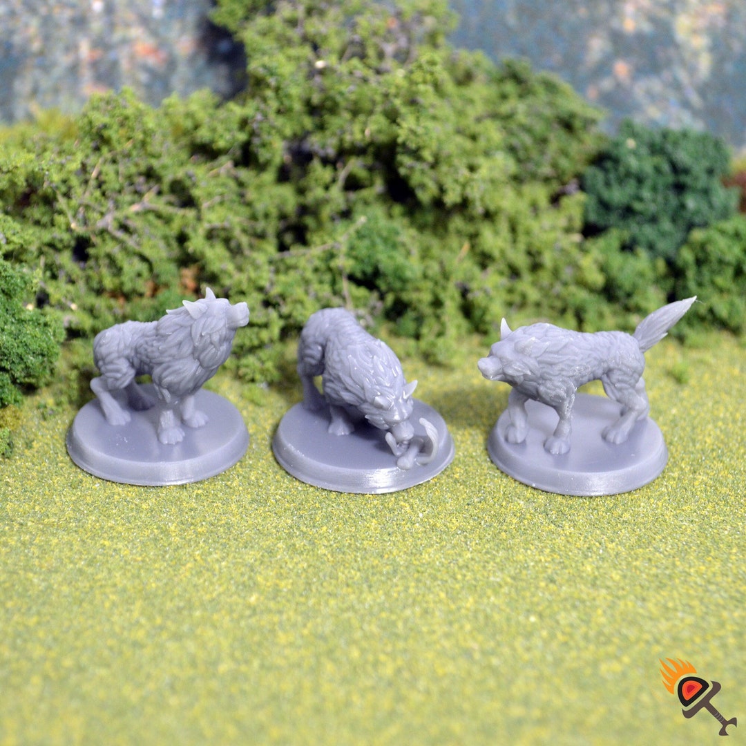 Miniature Wolf Pack 28mm for D&D, Howling Eating and Growling Wolves ...