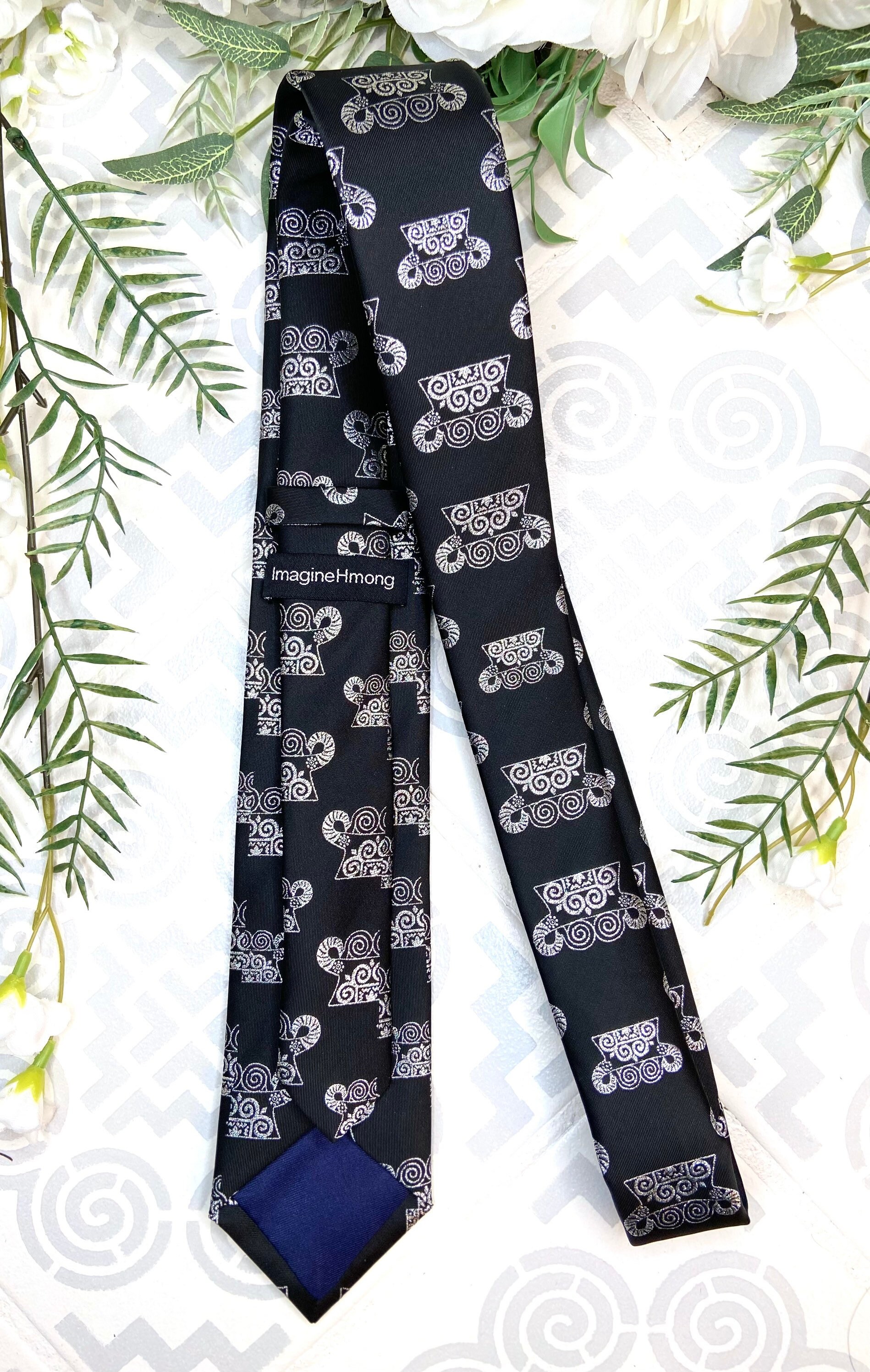 Hmong Snails Design Mens's Tie - Etsy