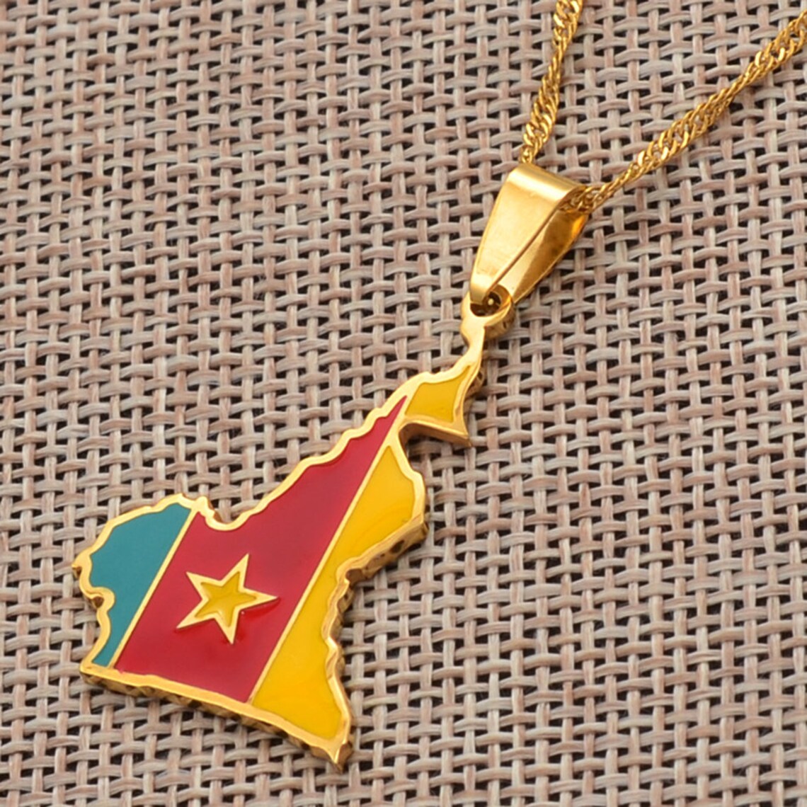 18K Gold-plated Cameroon Flag Map Necklace / Charmed Jewelry - Etsy