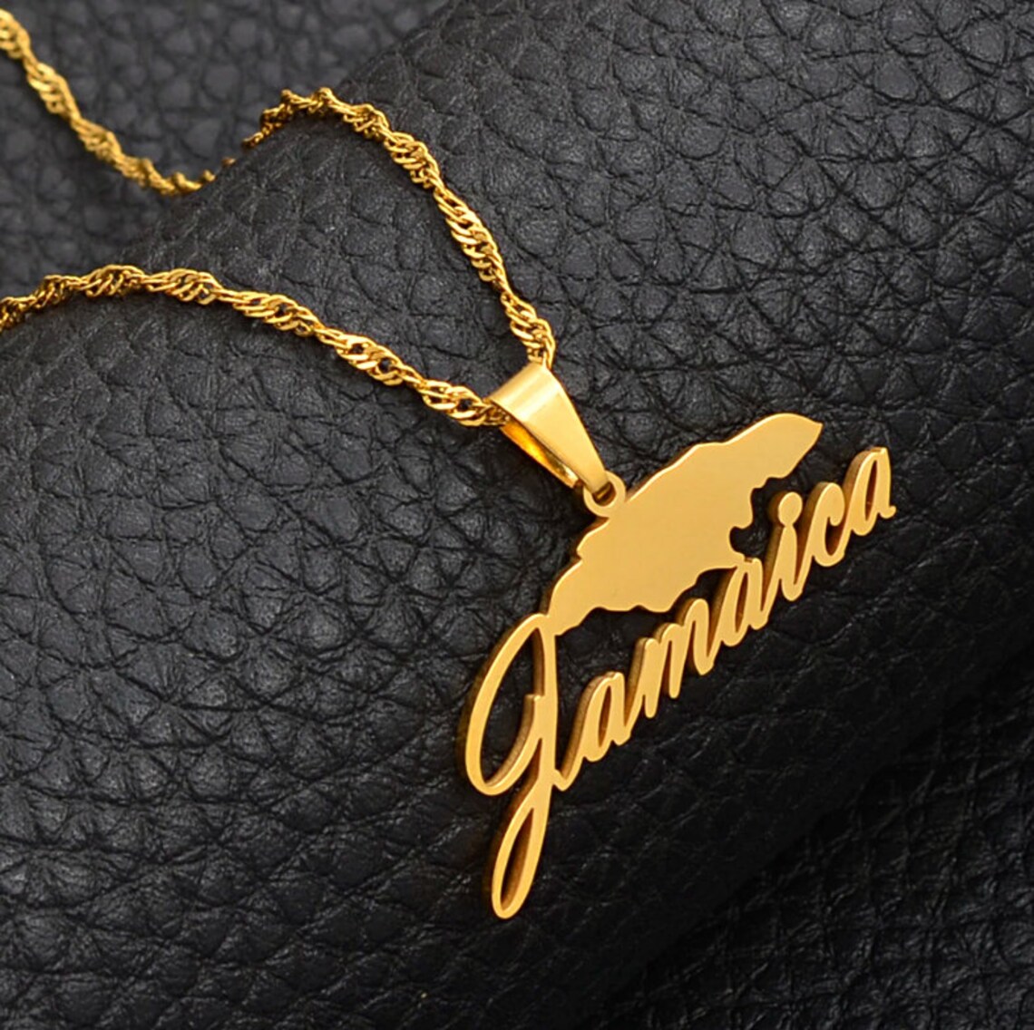 18K Gold-plated Jamaica Map Pendant Necklace / Charmed Jewelry - Etsy