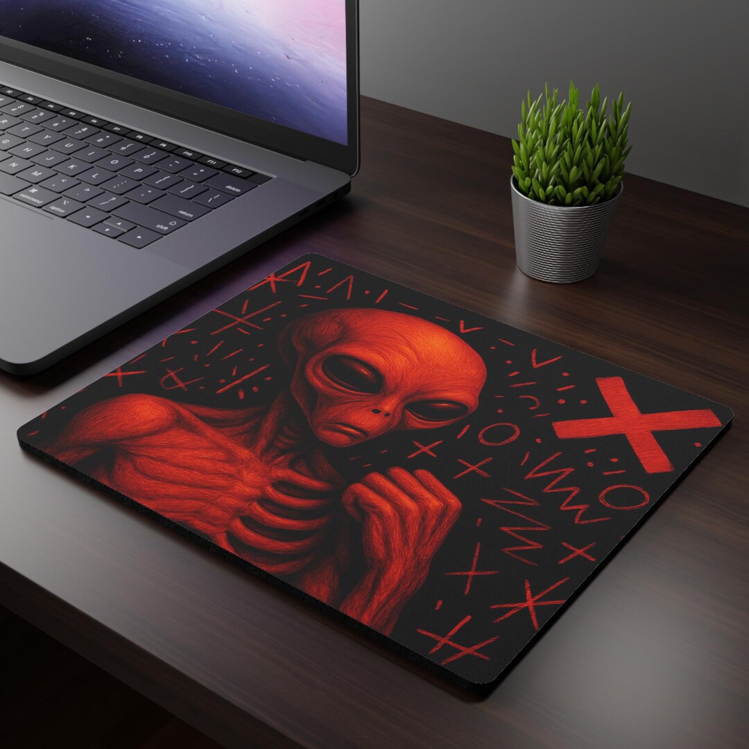 Alien-inspired Rectangular Mouse Pad, Unique Desk Accessory, Gaming ...
