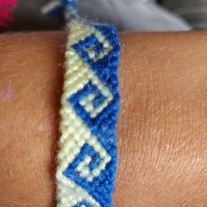 Greek Wave Knotted Friendship Bracelet - Etsy