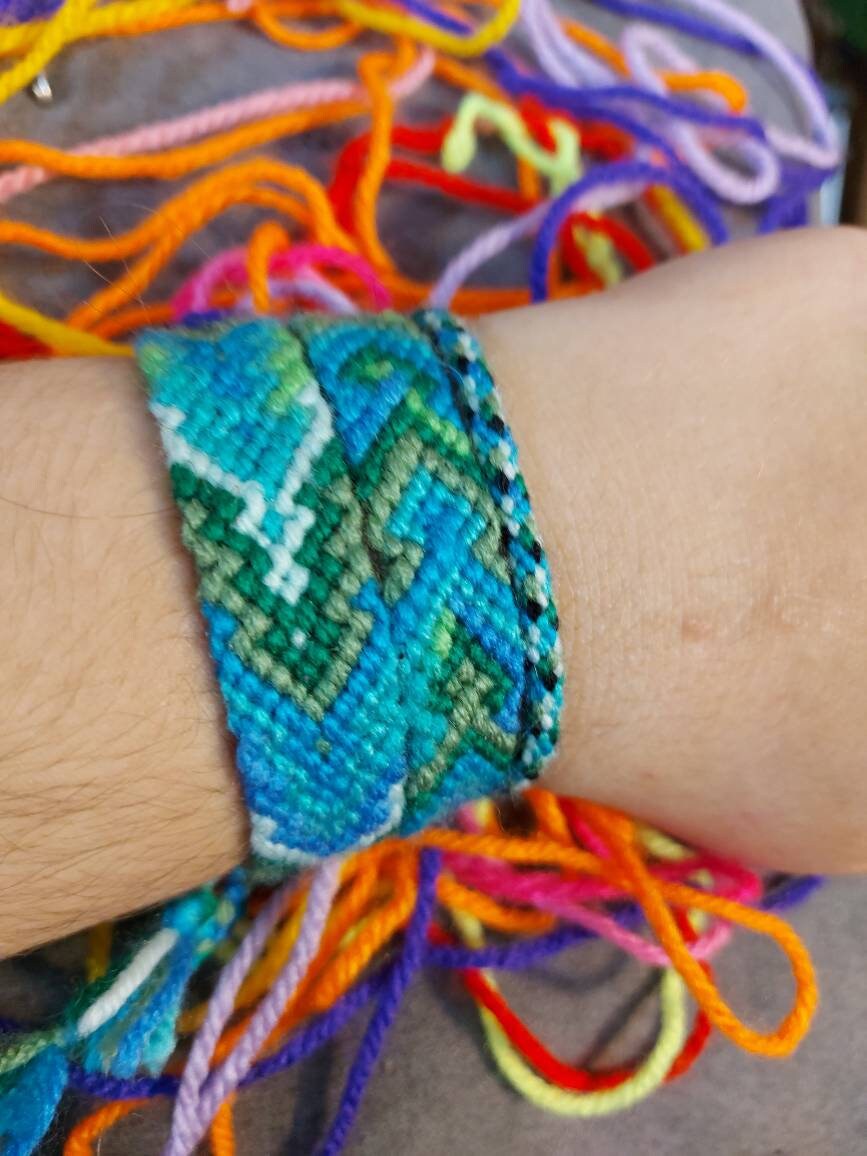 Set of three matching friendship bracelets | Etsy