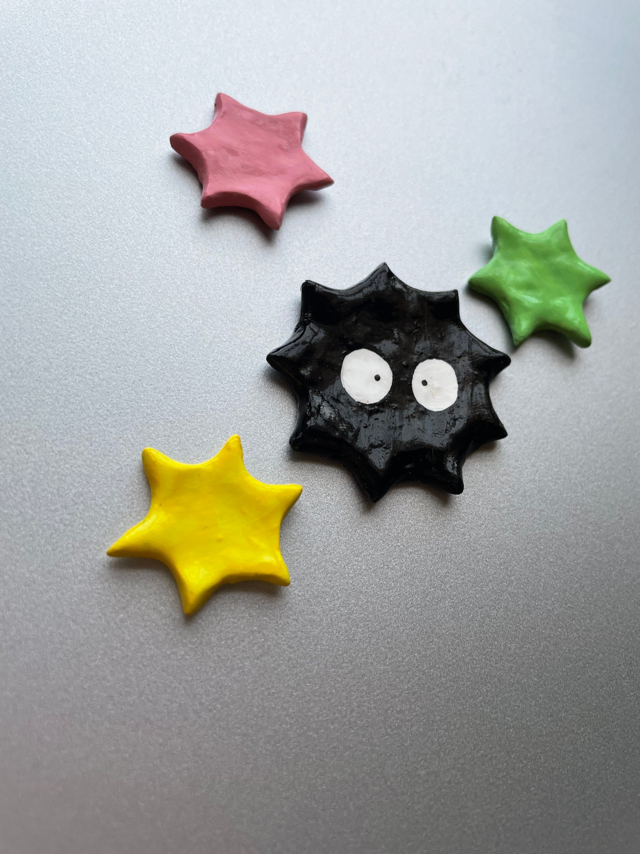 Art Objects Art & Collectibles Sculpture magnets Susuwatari Soot Sprite ...