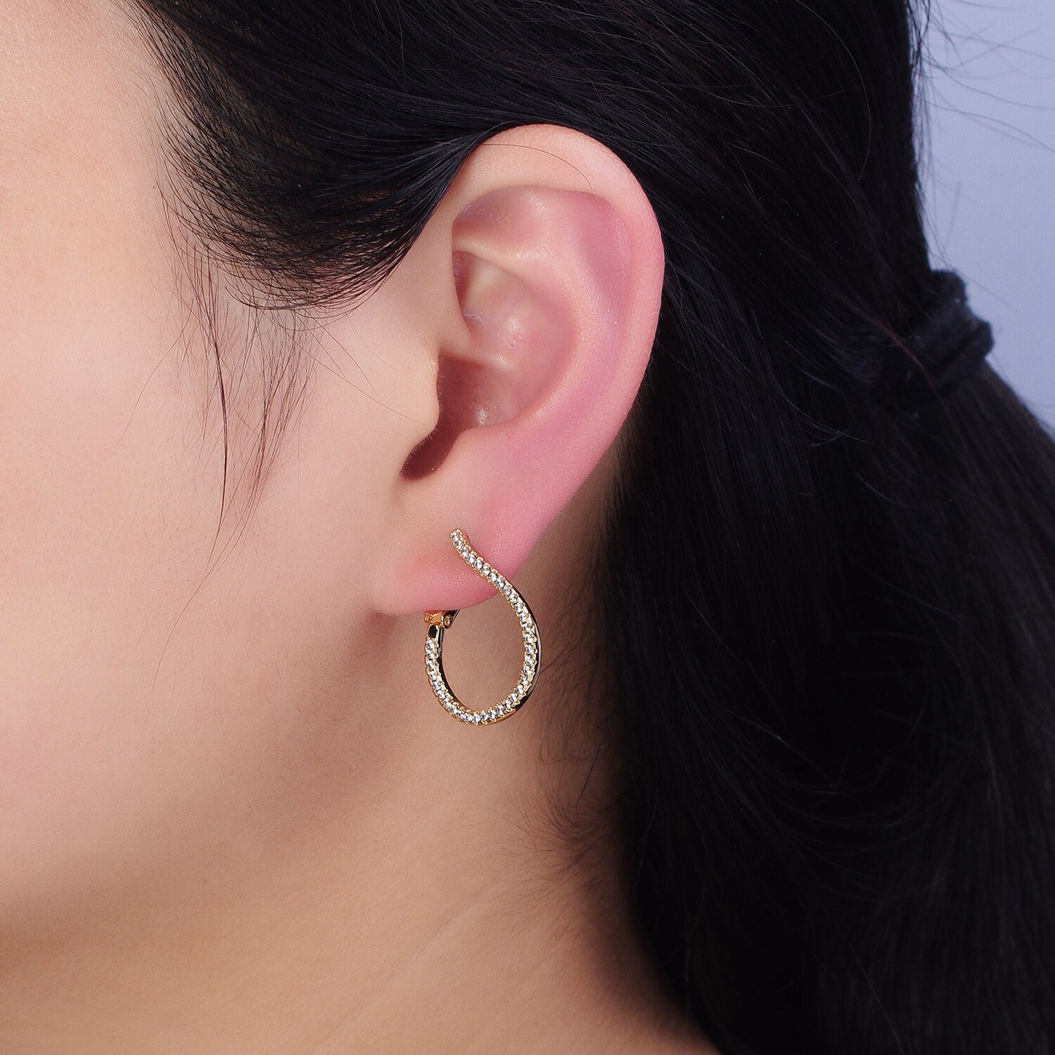 Simple Front Facing Teardrop Hoop Earrings Gold or Silver - Etsy
