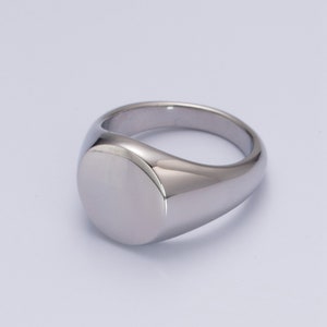 Flat Circle Signet Ring, Gold or Silver, Stainless Steel Minimalistic ...