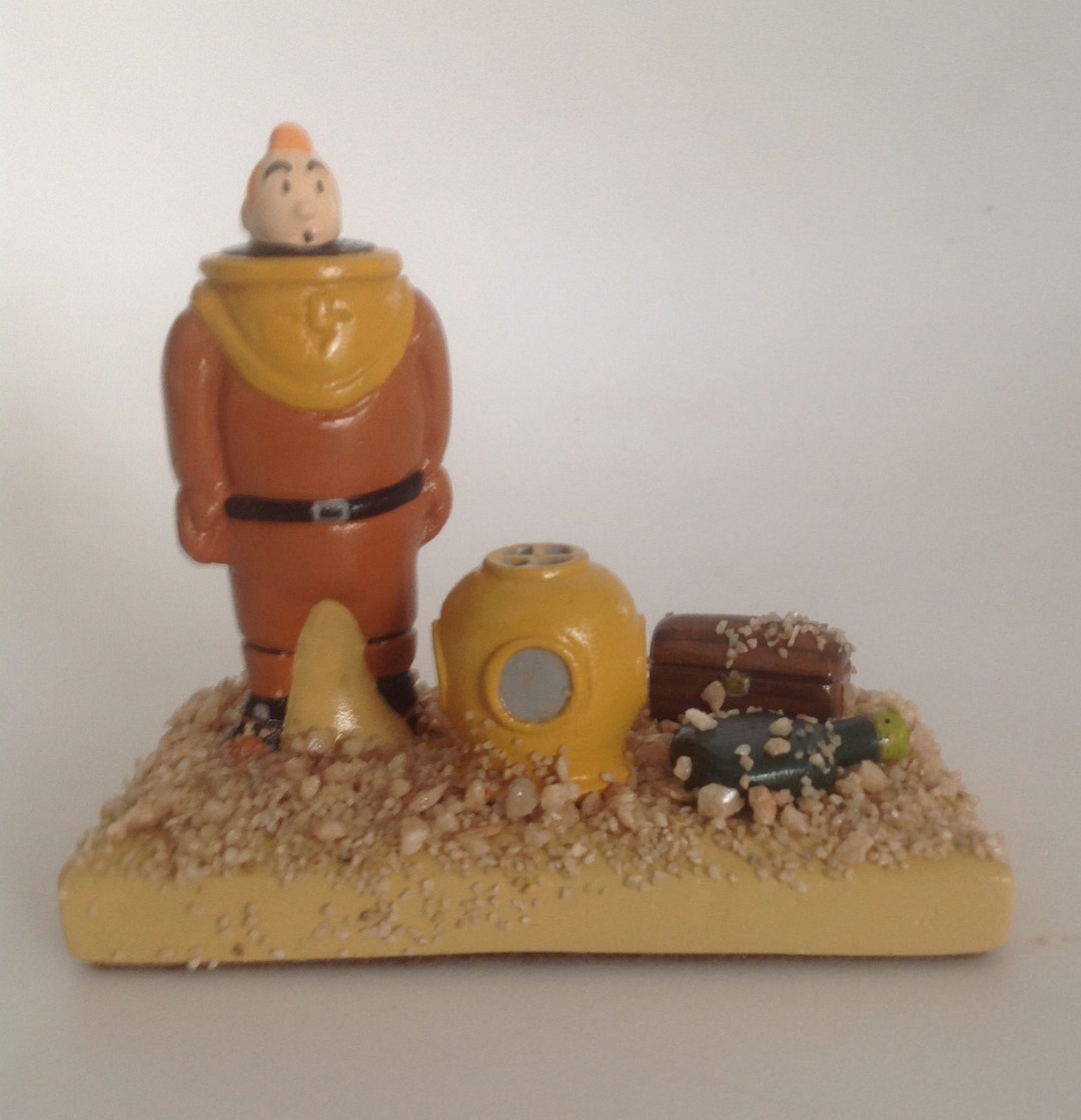 Tintin and Snowy, Tintin in a Diving Suit, Figurine, Statuette, in ...