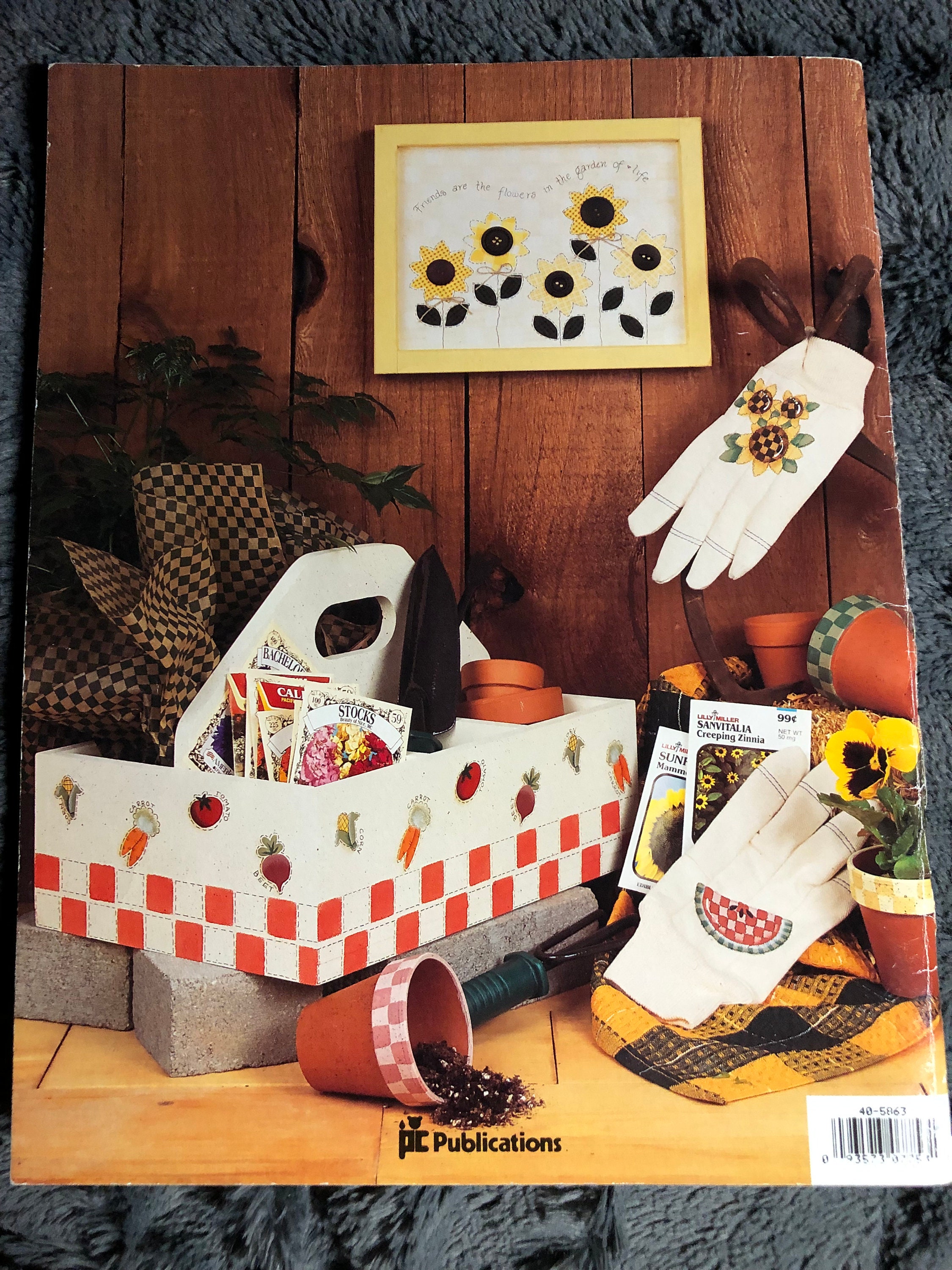 Checkerboard Farm Decorative Templates Booklet - Etsy
