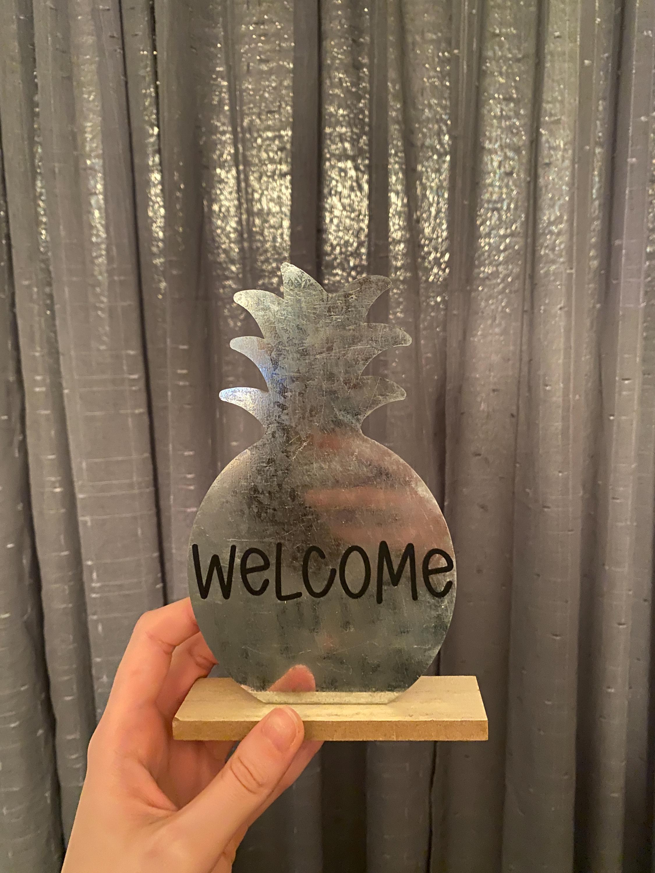 Pineapple-shaped "welcome" Galvanized Sign With Wooden Base – Two Font ...