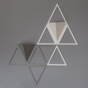 Indoor Wall Planter Triangle Design, Expandable Wall Pot System ...