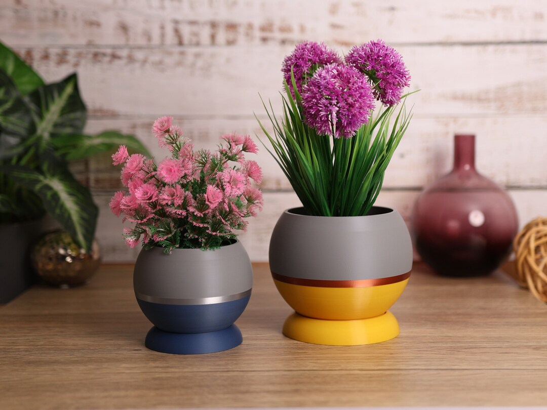Round Sphere Planter With Inbuilt Drip Tray Base, Pots With Drainage ...