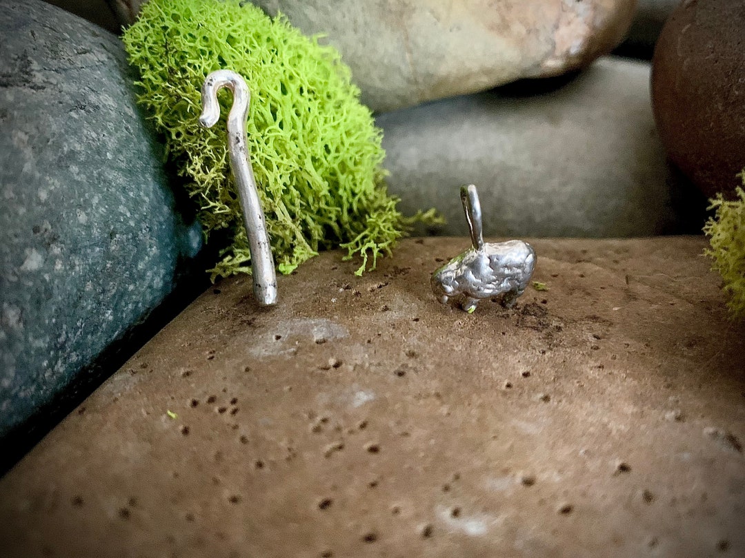 Bowing in Worship Sheep Pendant (the Lord is My Shepherd Collection) - Etsy