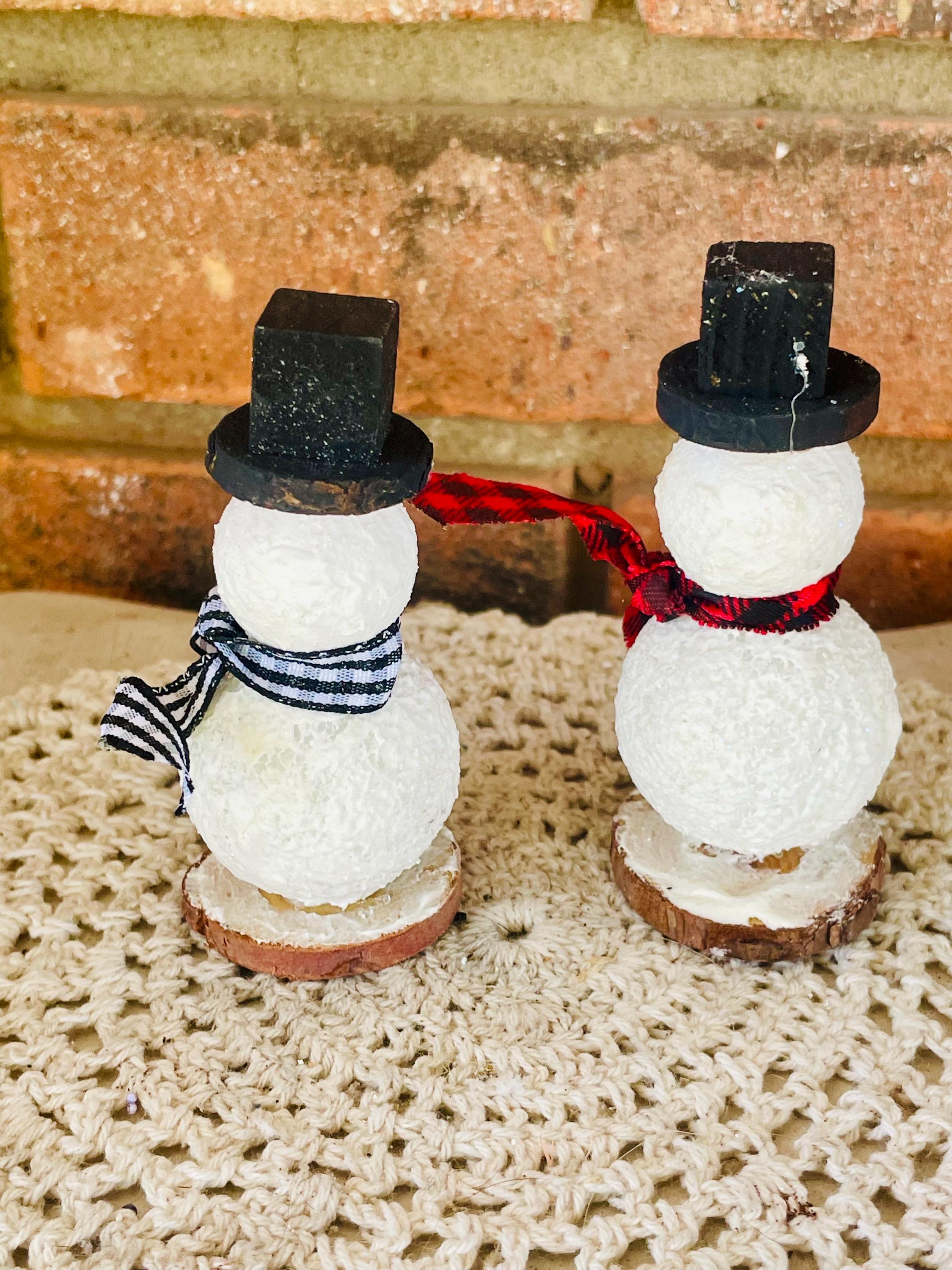 Pair of Styrofoam Snowmen on Wood Slice With Plaid Scarves Tiered Tray ...