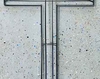 Wire Cross Wreath - Etsy