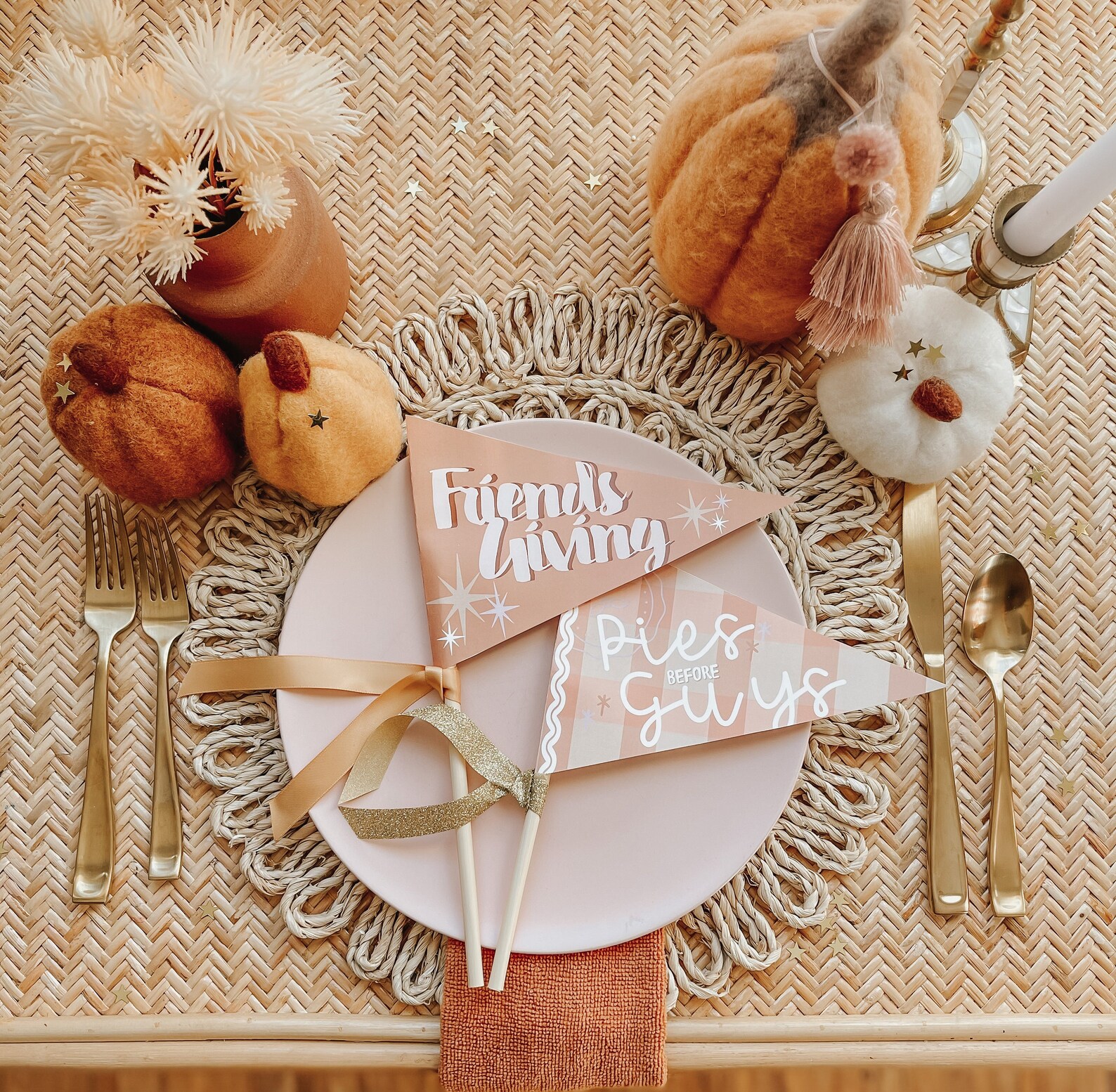 Thanksgiving/friendsgiving Pennant Flag | Printable Pennant Flag ...