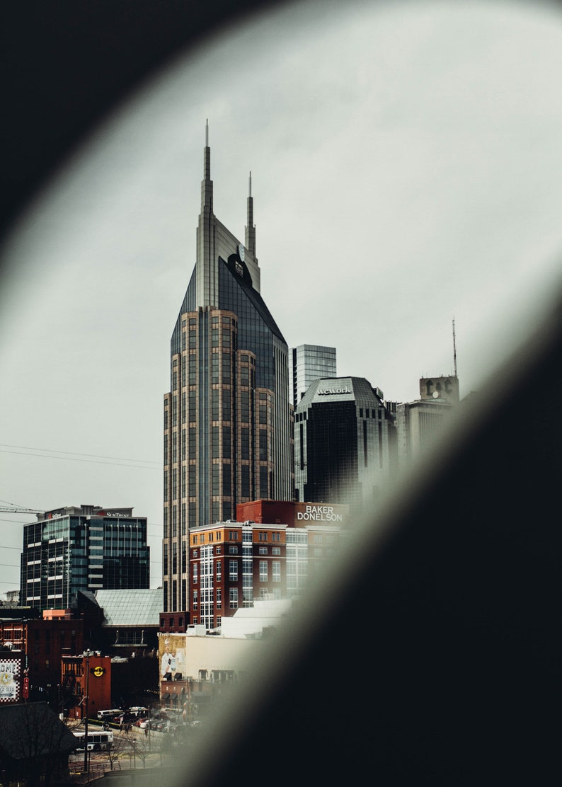 AT&T Nashville | Tennessee | Downtown | Batman Building | Architecture ...