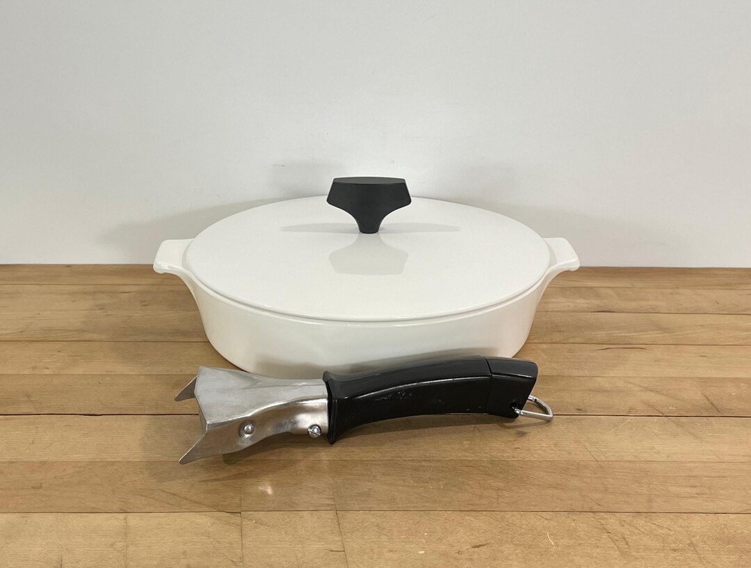 Corning Ware White Buffet Server With Handle, Round Lidded Casserole ...