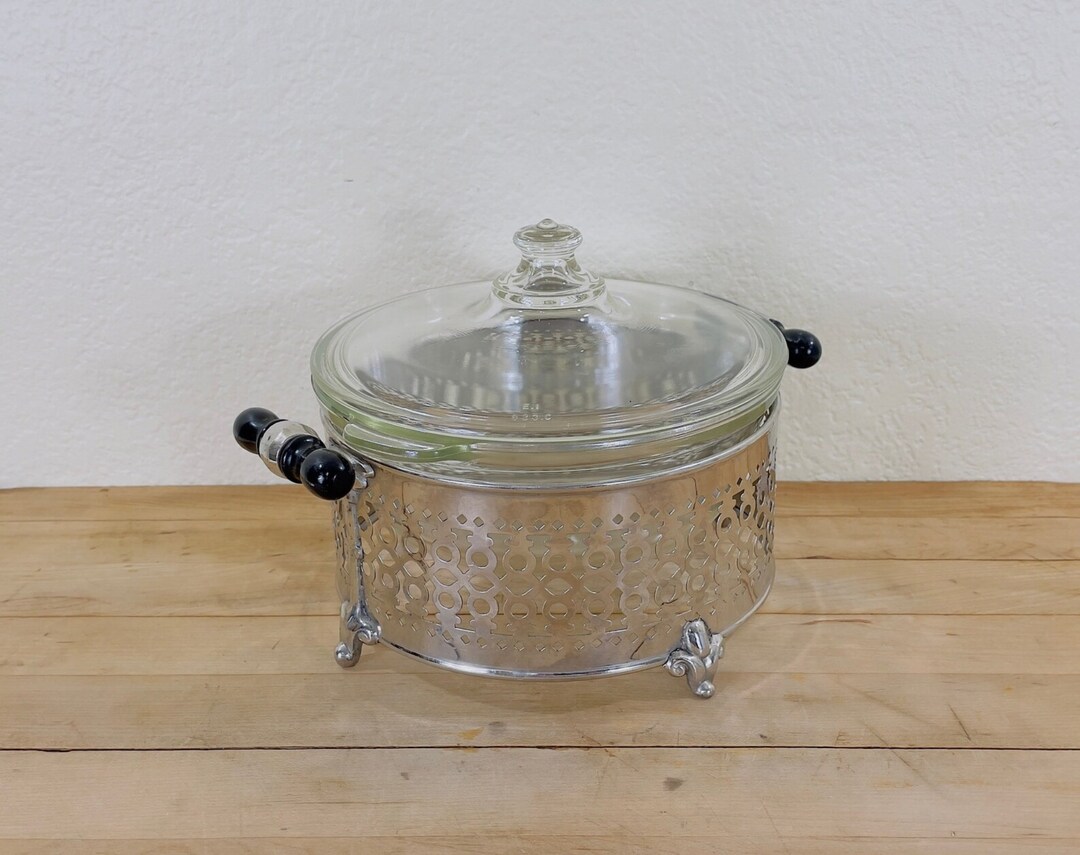 Antique Pyrex Clear Yellow Tint Glass Casserole in Metal Carrier Pyrex ...