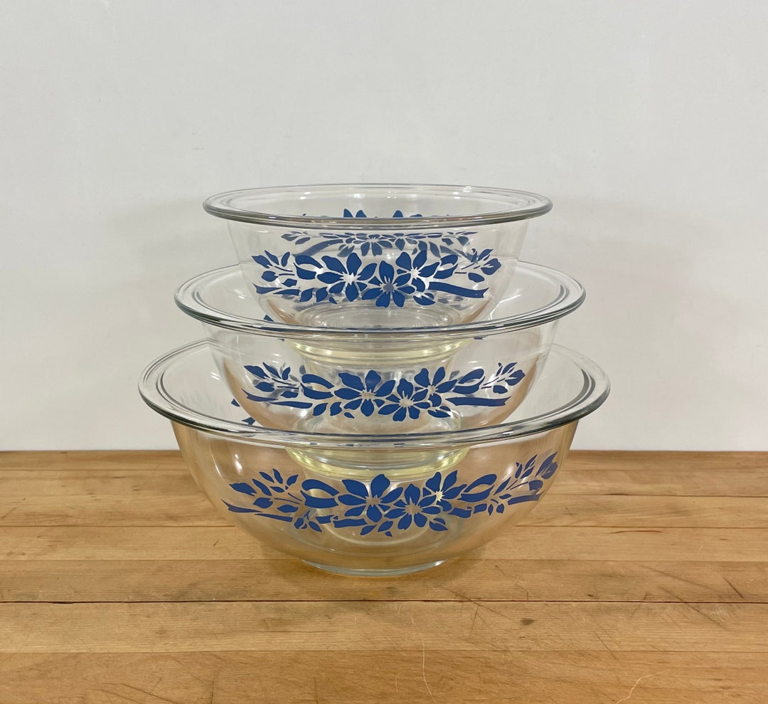 Pyrex Corning Clear Glass Bowls With Blue Ribbons and Flowers Pattern ...
