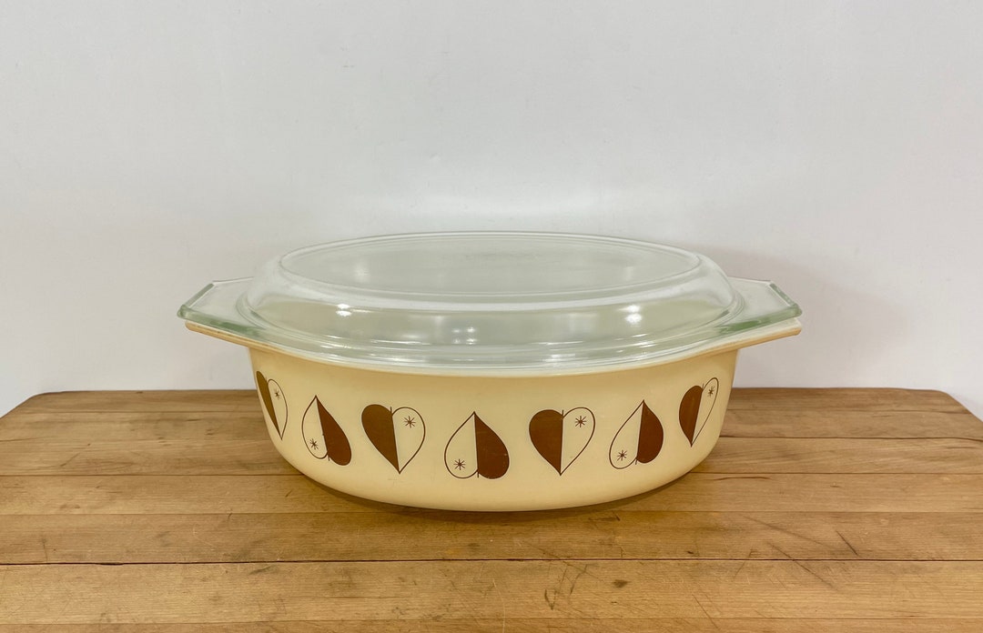 Pyrex Golden Hearts 2.5 Quart Lidded Oval Casserole Dish 045, 1958 ...