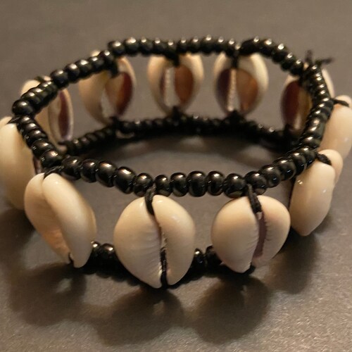 ON SALE Cowry Shell Bracelet Sea Shell Bracelet Cowrie Shell - Etsy