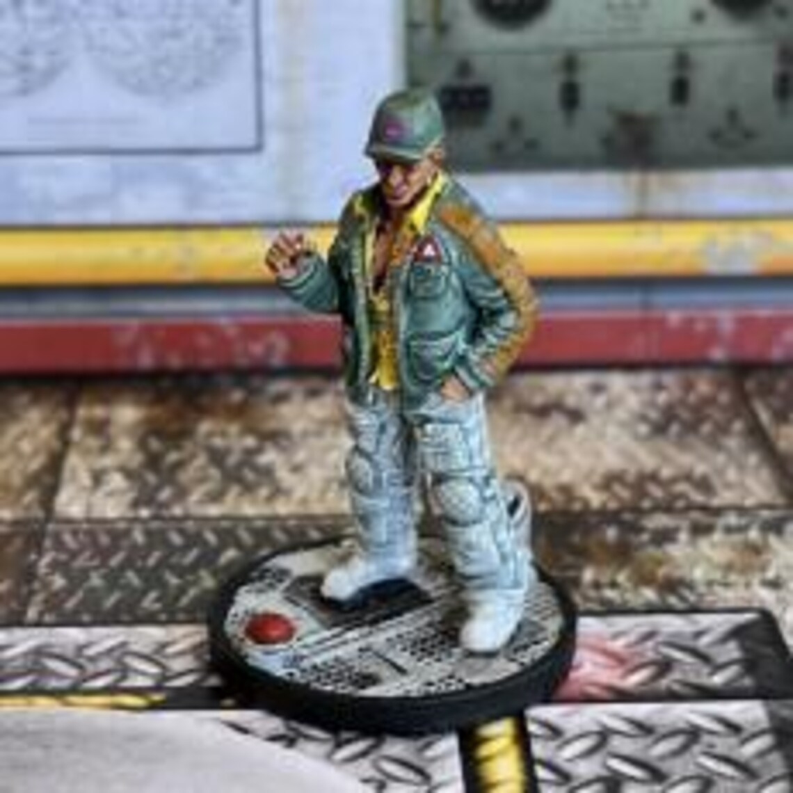 Space Crew Engineering Technician Miniature - 32mm Alien Vs Human ...