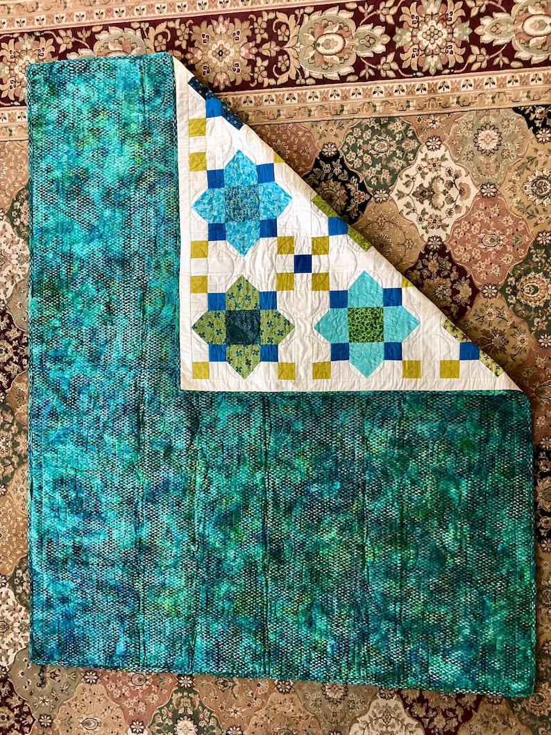 Quatrefoil Pattern Handmade Quilt - Etsy