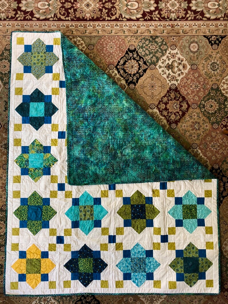 Quatrefoil Pattern Handmade Quilt - Etsy