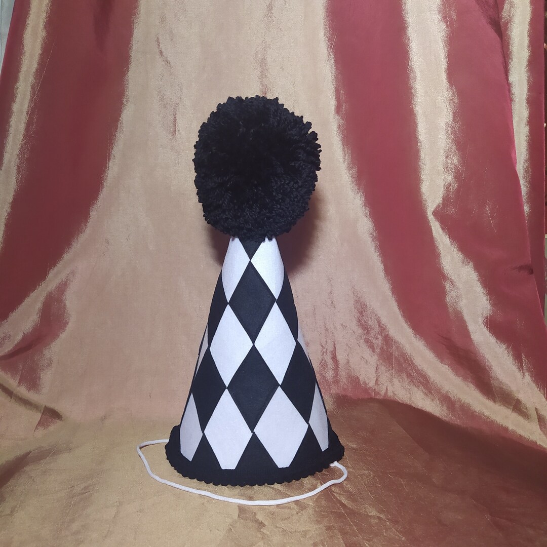 Black and White Clown Costume Jester Costume Pierrot Costume Clown Hat ...