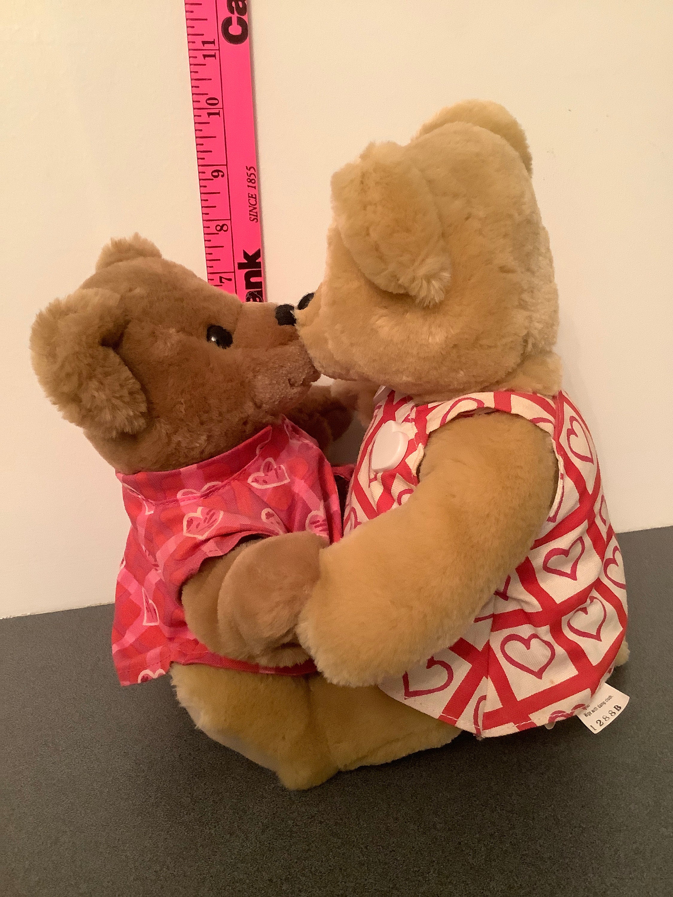 Hallmark Kissing Bears - Etsy