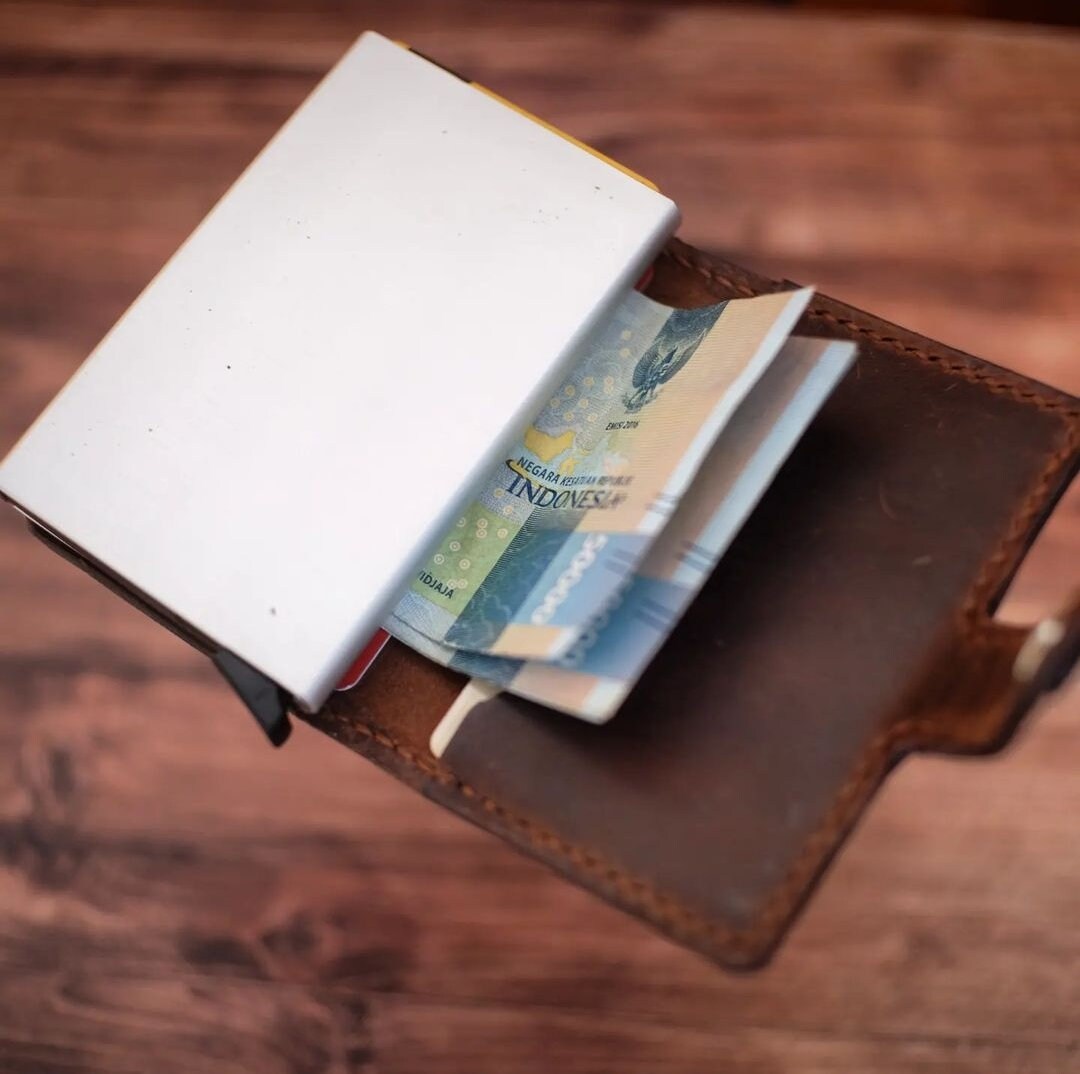 DIY LEATHER RFID Card Wallet (tutorial & Pattern) - Etsy