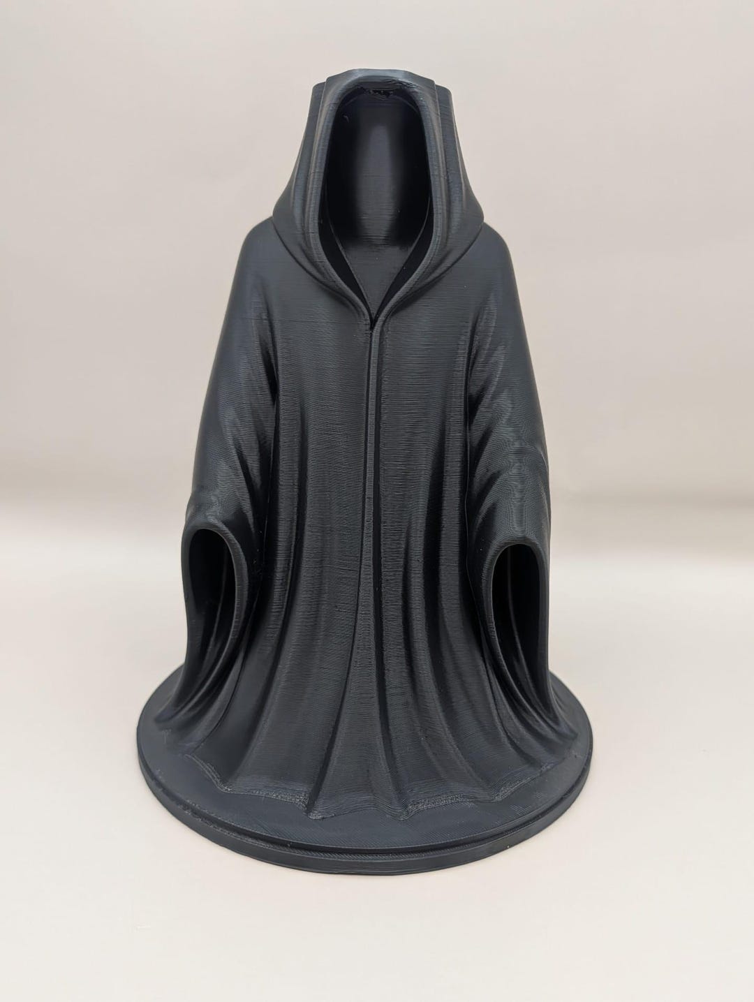 Wraith-inspired 3D Printed Vase – Gothic Home Décor for Dark Elegance ...