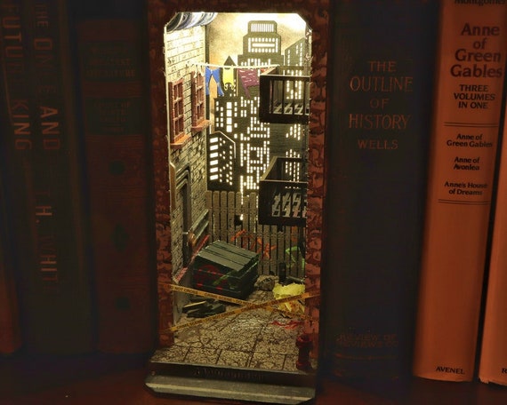Crime Scene Book Nook DIY KIT Wood Gift | Etsy