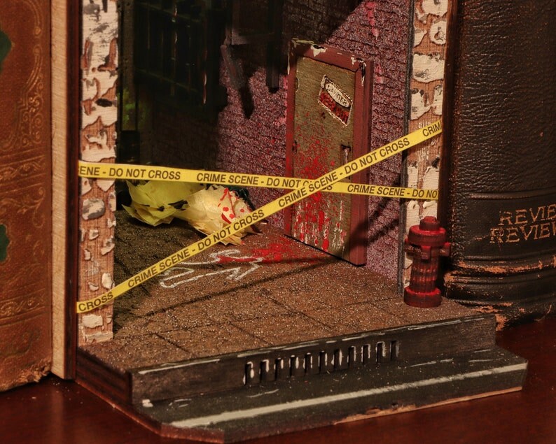Crime Scene Book Nook DIY KIT Wood Gift - Etsy