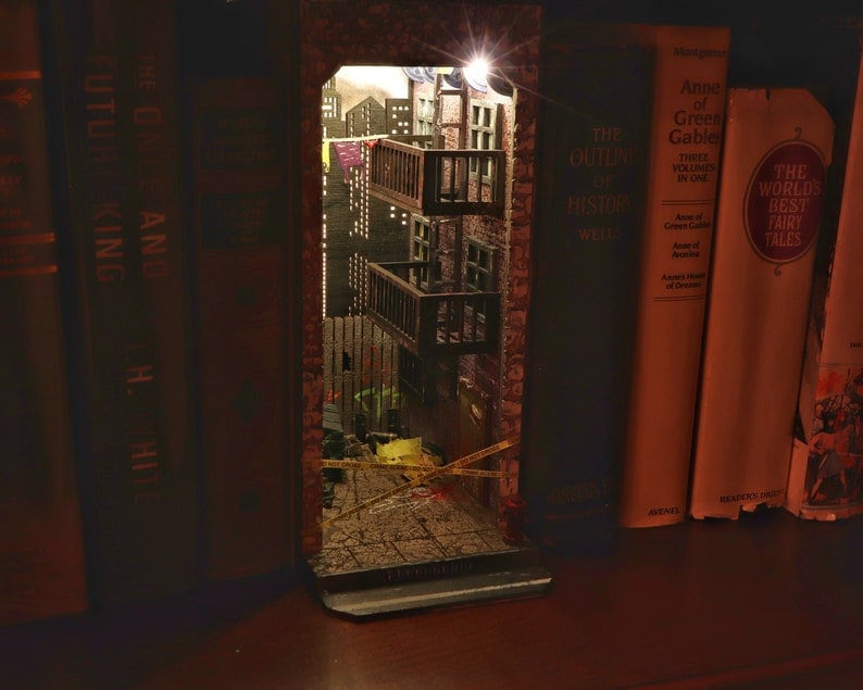 Crime Scene Book Nook DIY KIT Wood Gift | Etsy