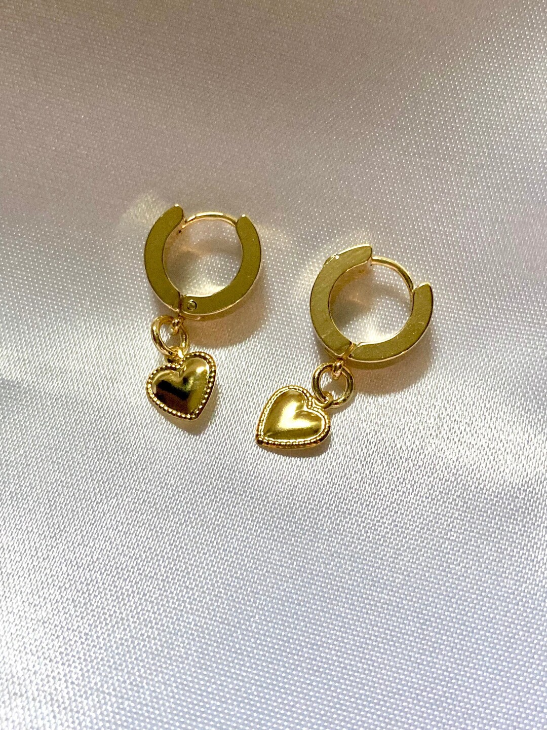 Gold Mini Heart Earrings / Huggie/small Hoop Earrings - Etsy