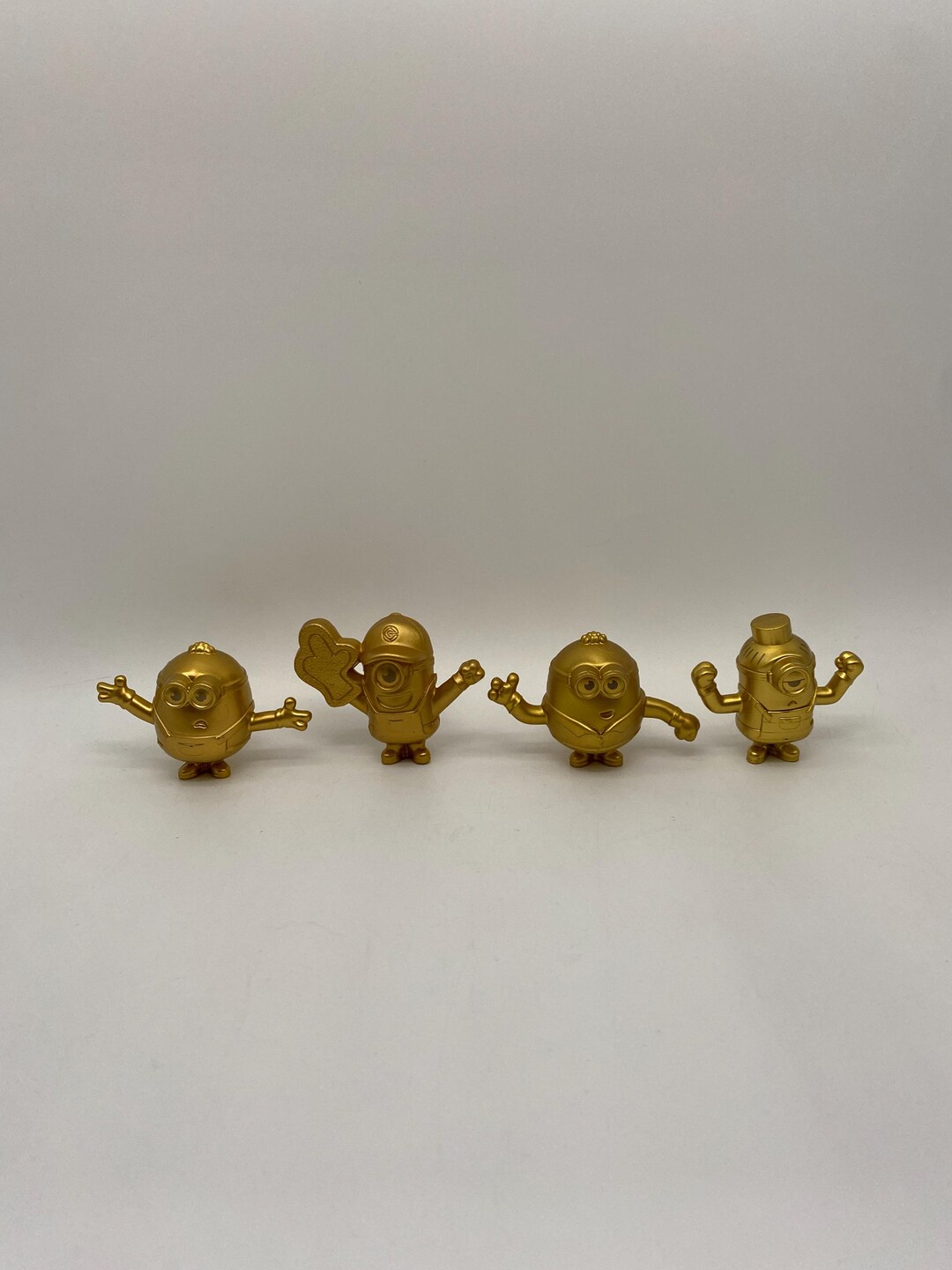 2019 Mcdonald's Golden Minion Collection: 4 Despicable Me Movie Happy ...