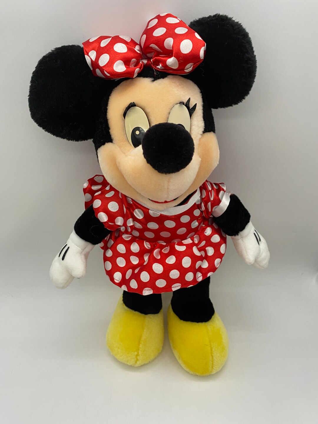 Retro Disney Minnie Mouse Stuffed Animal: Nostalgic Collectible ...