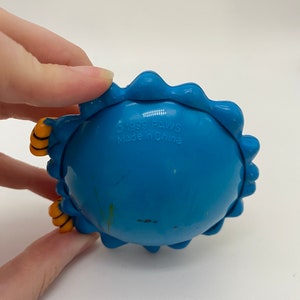 1999 Garfield in a Tube Toy by PAWS - Etsy