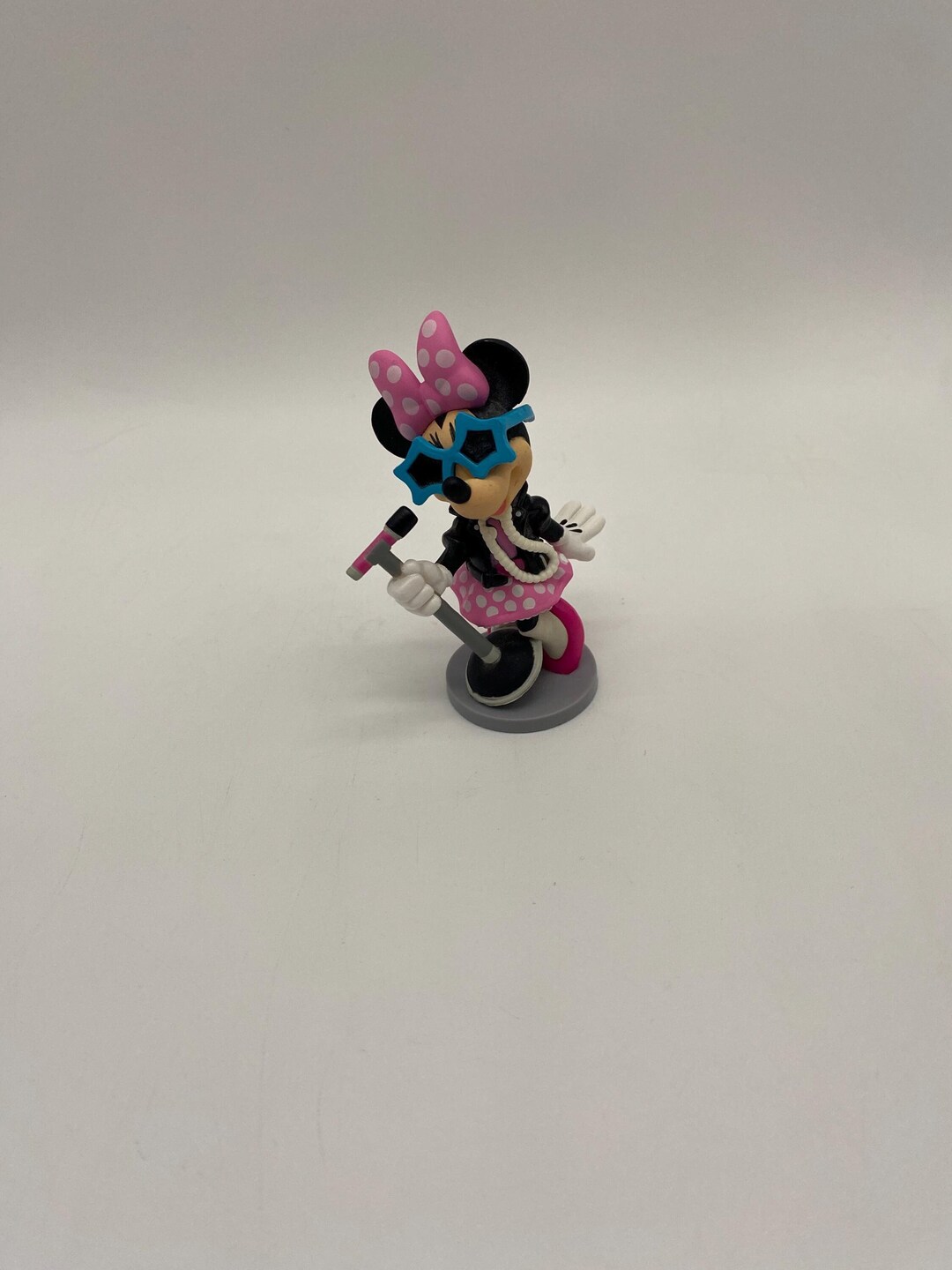 Minnie Mouse Rockstar Figurine: Collectible Disney Character With ...