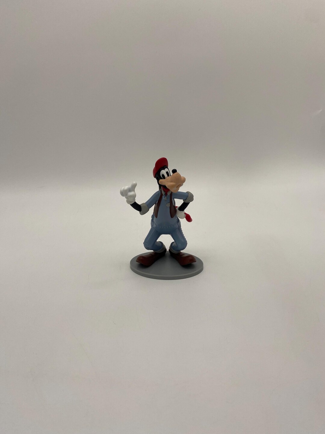 Disney Goofy Mechanic Figurine: Gas Station Playset Character for Kids ...