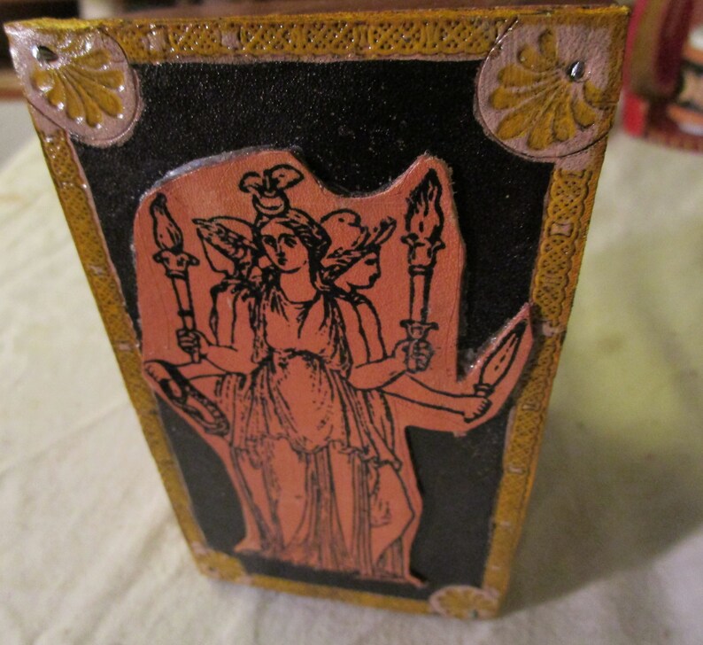 Triple Form Hecate Statue - Etsy