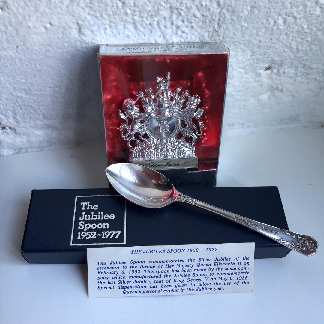 British Monarchy, Silver Jubilee of HM Queen Elizabeth II 1977, Boxed ...