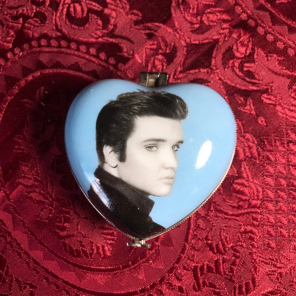 Young Elvis - Etsy