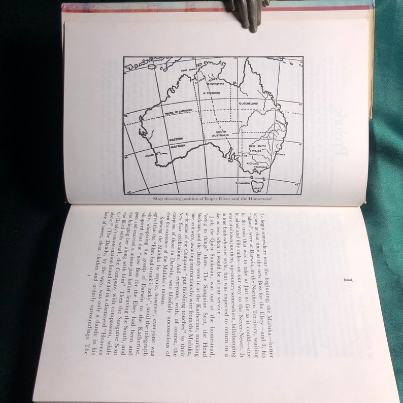 Australian Classic Literature, 2 Books, Best Australian Short Stories ...