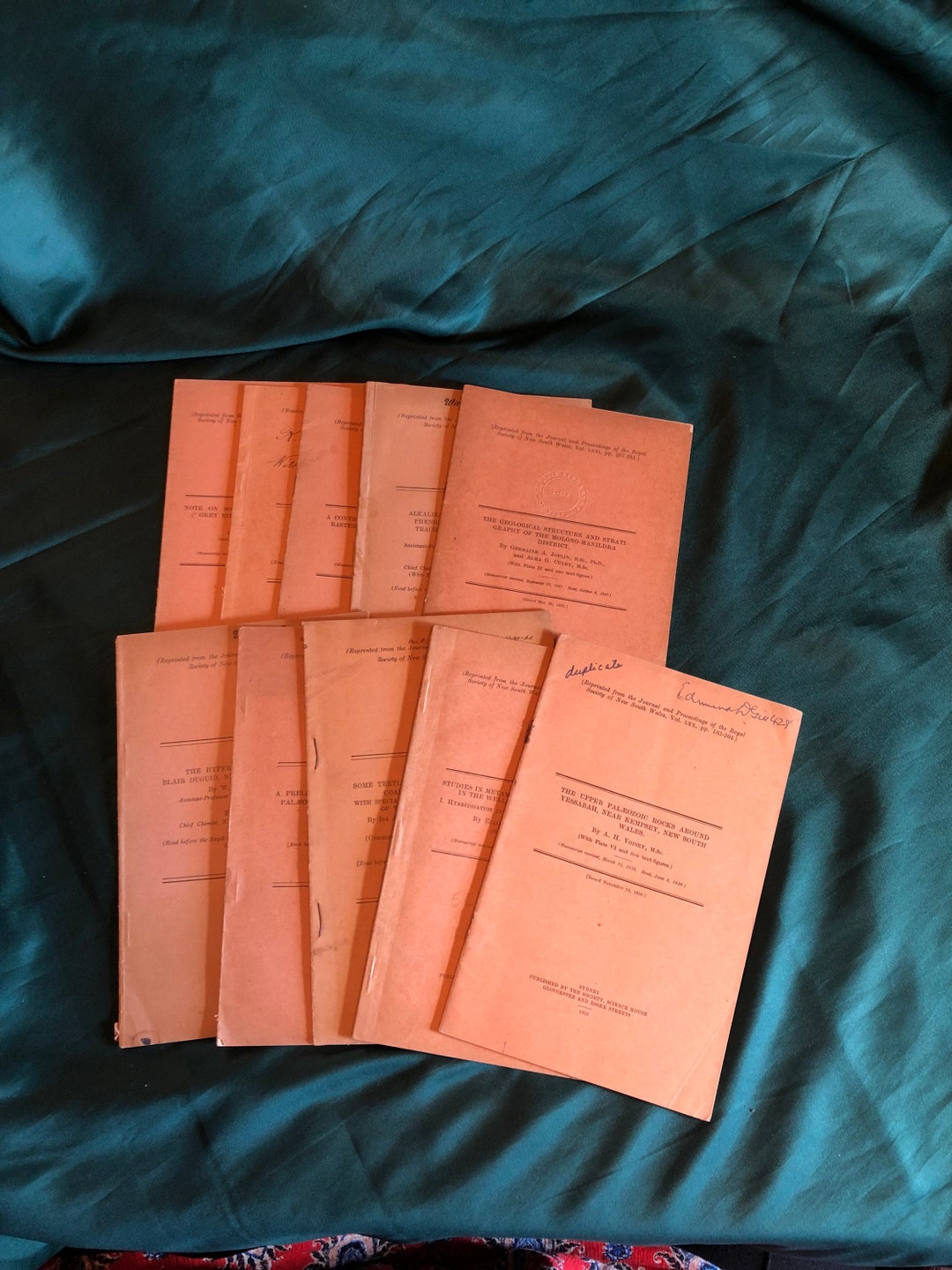 A Collection of 10 Historic Leaflets on the Subject of Geology Being ...