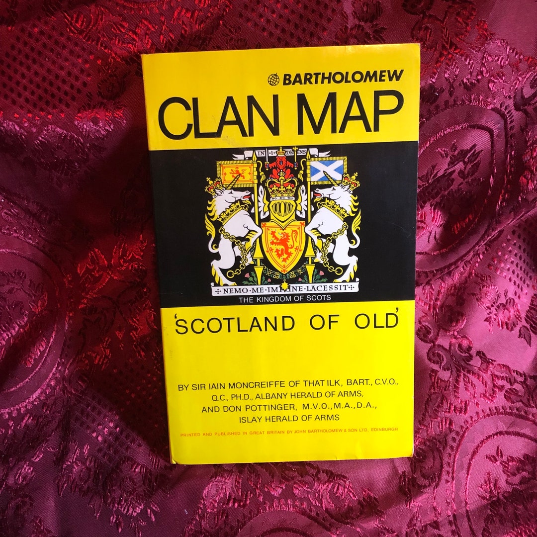 Bartholomew's Clan Map scotland of Old, Scottish Heraldry, by Sir Iain ...