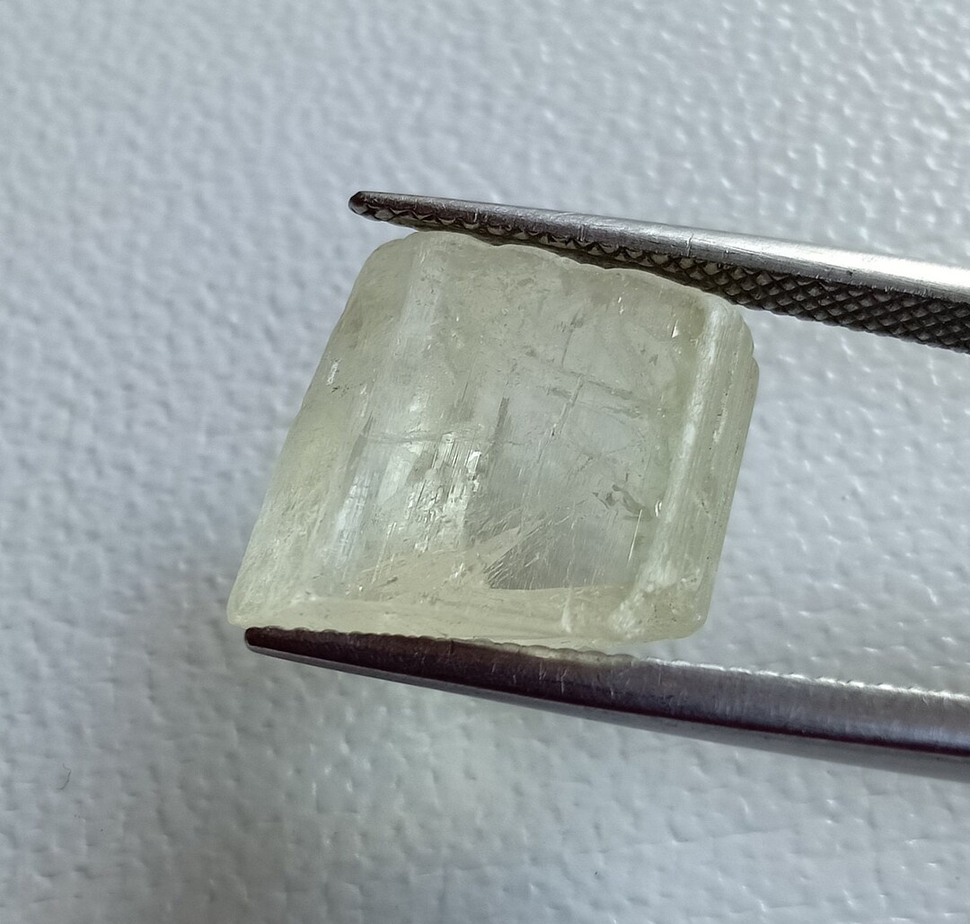 16.82 Crt Hiddenite. pale Green Spodumene. Natural Rough - Etsy